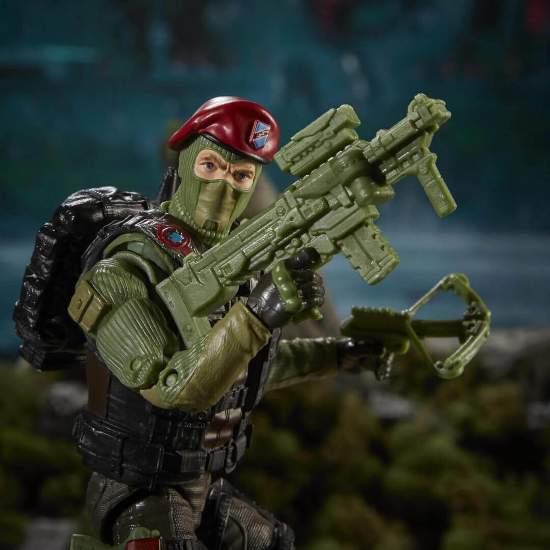 Compre o Boneco Articulado G.I. Joe Classified Series do Wayne Beach ...